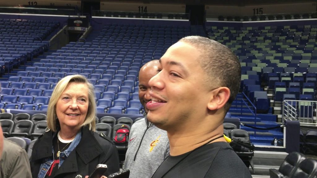 Tyronn Lue shares scary plane story when asked about Thunder's dented ...