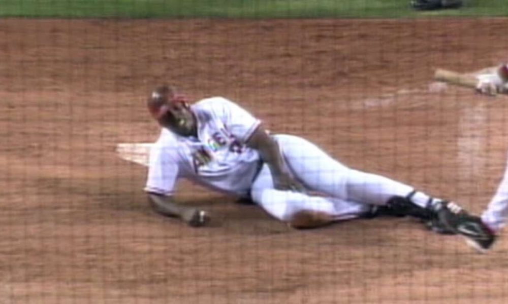 BAL@LAA: Guerrero hits inside-the-park home run - Crush That Sports