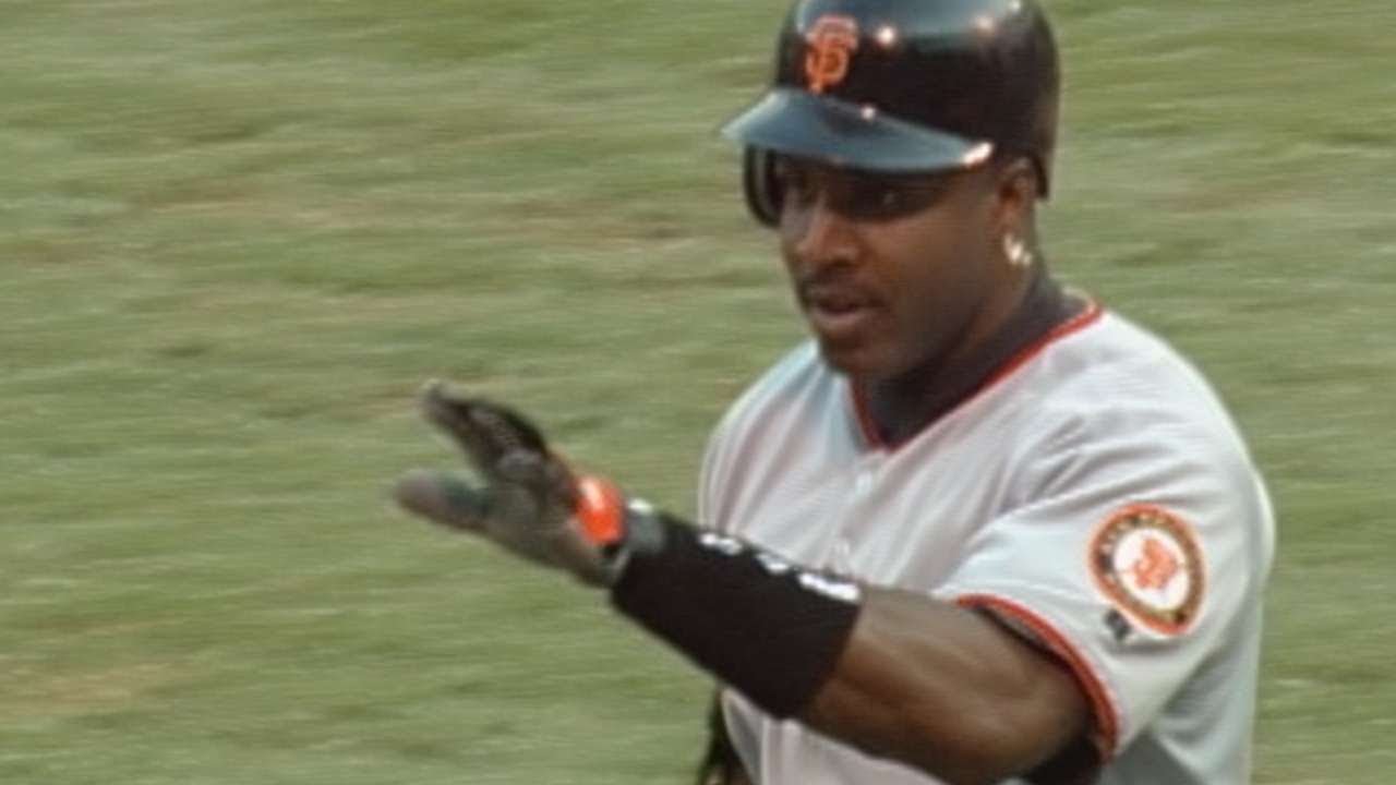 Barry Bonds hits his 39th homer of 2001 - Crush That Sports