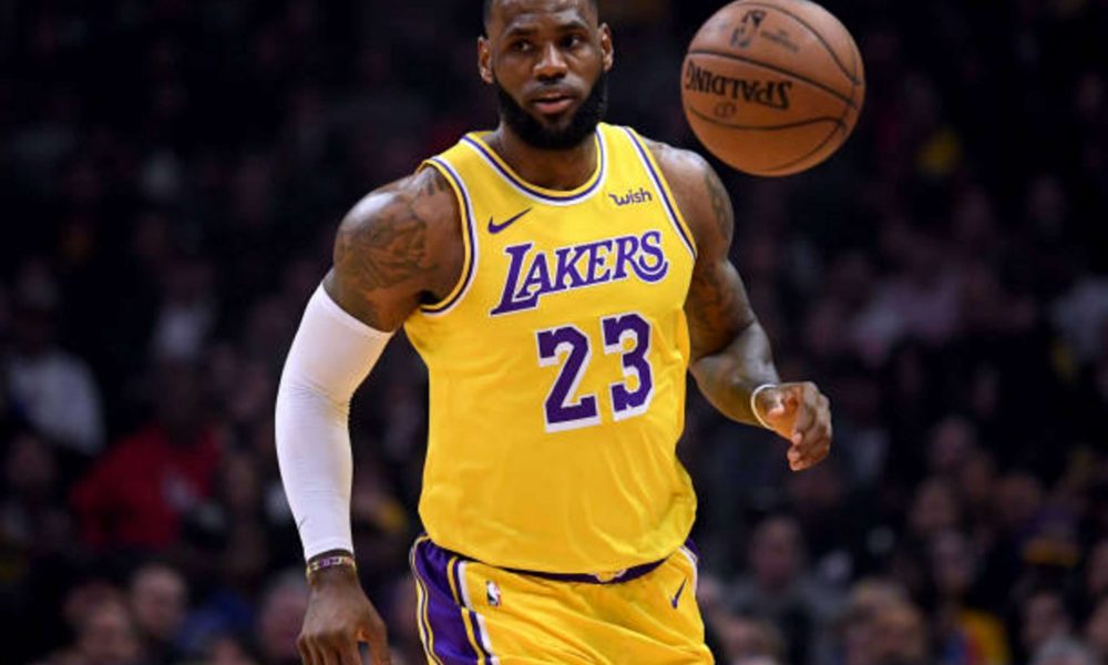 LeBron James Leads Lakers to 19-Point Comeback Win Over Rockets - Crush ...