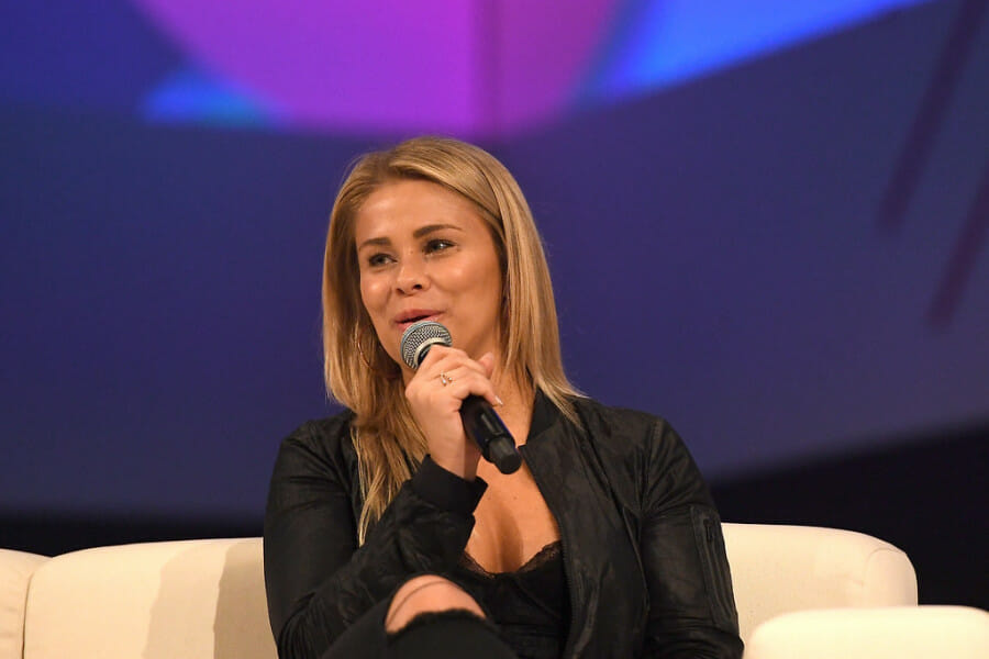 Paige VanZant Wears Leopard-Print Sports Bra in Fun Video - Crush That ...
